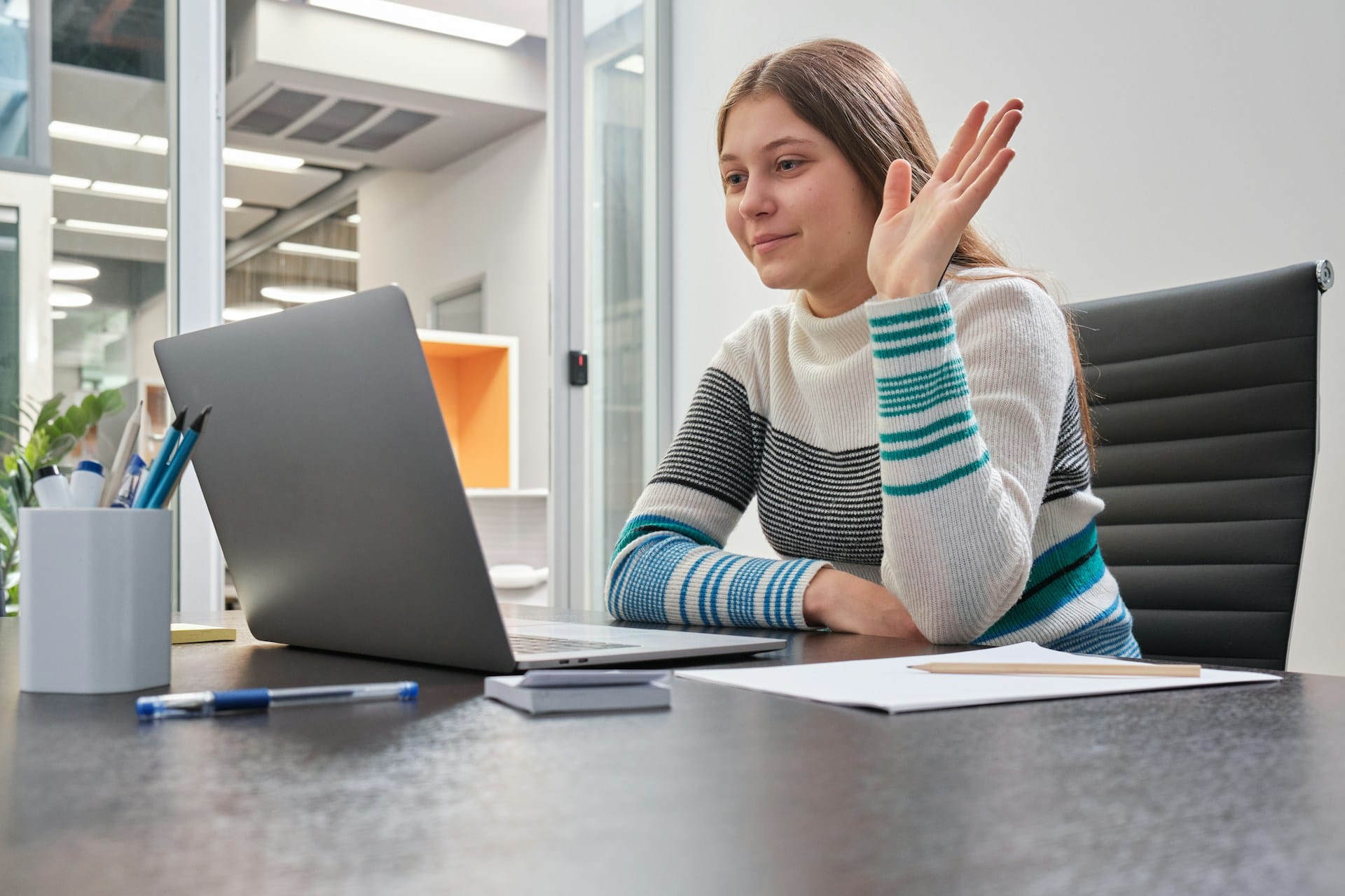 How to conduct one-way video interviews (Includes sample questions)